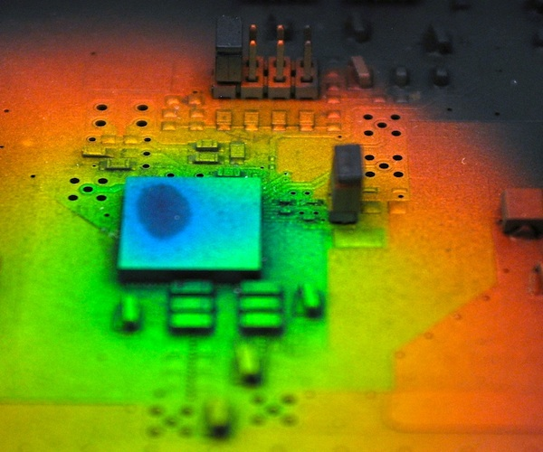 Liquid Crystal Thermography System Reveals PCB, Component Temperatures ...