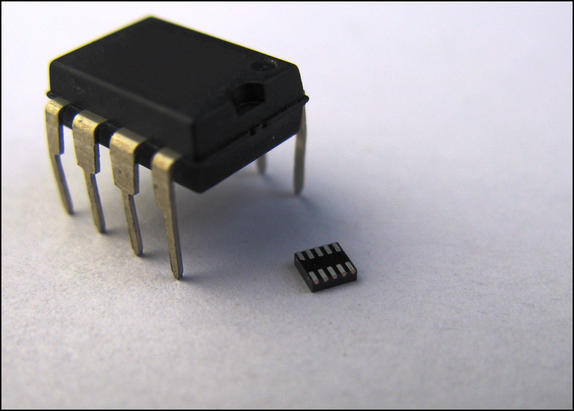 Low Offset Dual Operational Amplifier with Independent Shutdown ...