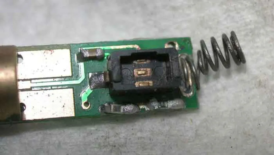 The Laser Pointer Teardown | Electronic Design