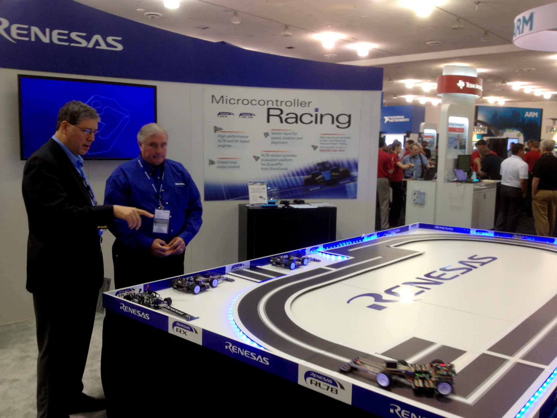 DesignWest 2013 Image Gallery: Renesas Cars | Electronic Design