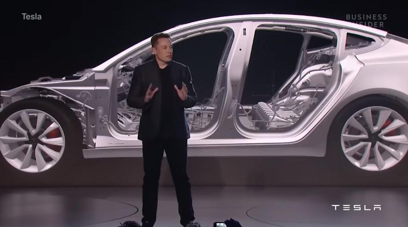 Video: Watch Tesla unveil its full self-driving computer in under 5 ...